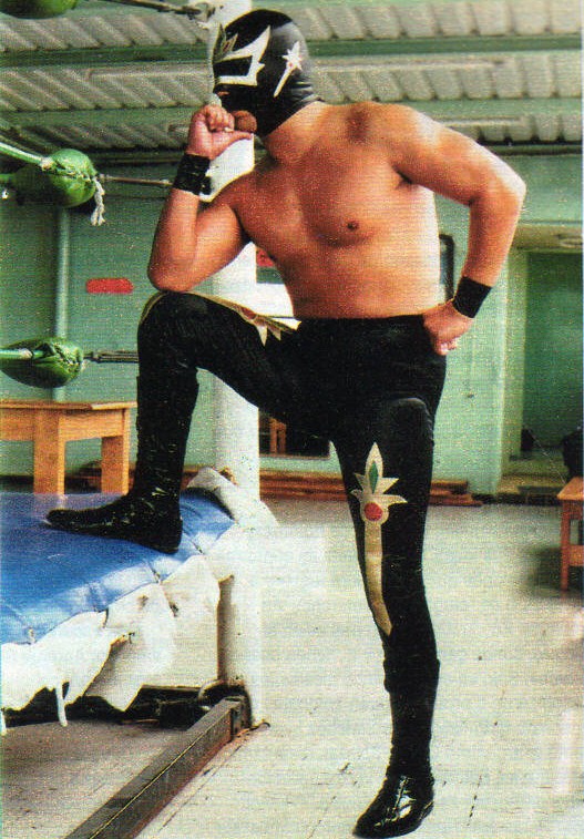 File:Príncipe Negro (CMLL) 2016.jpg - Luchawiki